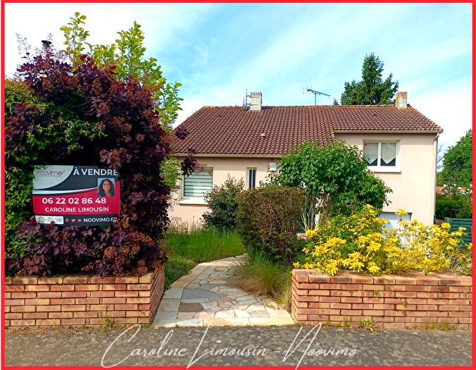 Maison à vendre - Cholet - 5 pièces - 3 chambres