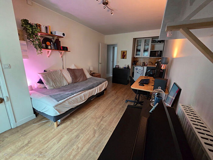 Appartement à vendre - Paris e , Legendre, Lévis - 1 pièce