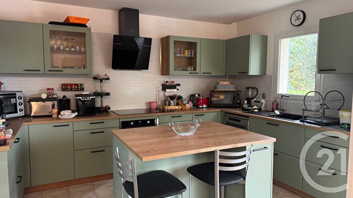 Maison à vendre - Meursac - 4 pièces - 3 chambres