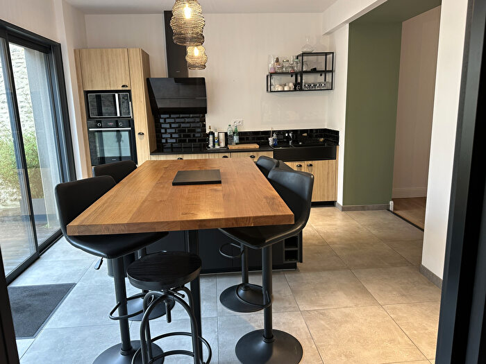 Maison à vendre - Cognac, Centre-ville, Gare - 6 pièces - 4 chambres