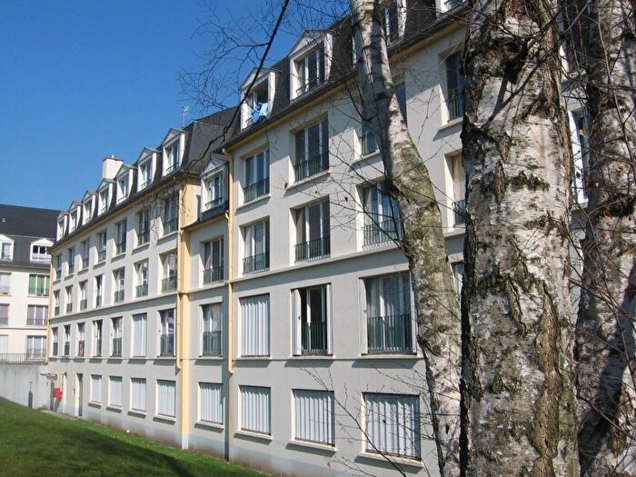 Appartement à louer - Royallieu, Compiègne - 1 pièce