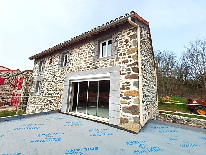 Maison à vendre - Olloix - 3 pièces - 3 chambres