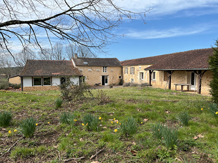 Maison à vendre - Villamblard - 9 pièces - 5 chambres