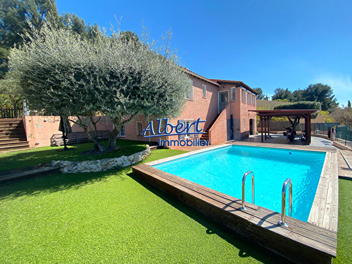 Maison 7 pièces à vendre à Ollioules, Colline Saint-Laze