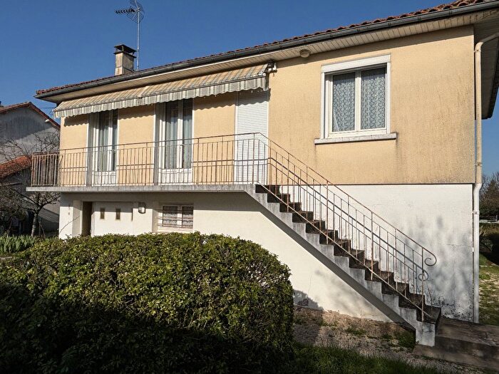 Ruffec - Maison 6 pièces à vendre