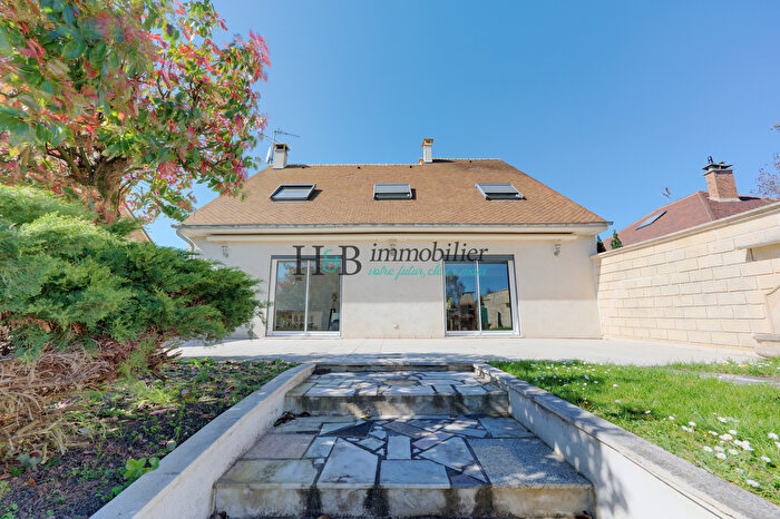 Maison à vendre - Vert-le-Grand - 8 pièces - 4 chambres