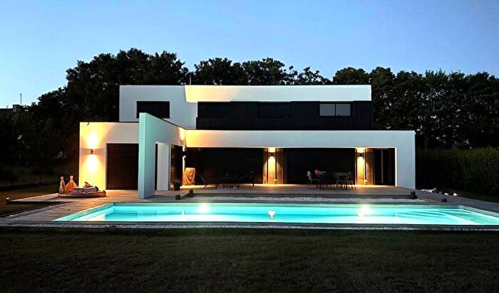 Maison à vendre - Pont-lAbbé - 10 pièces - 6 chambres