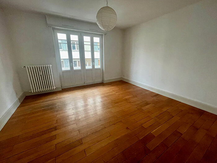 Appartement à louer - Strasbourg, Krutenau - 2 pièces - 1 chambre