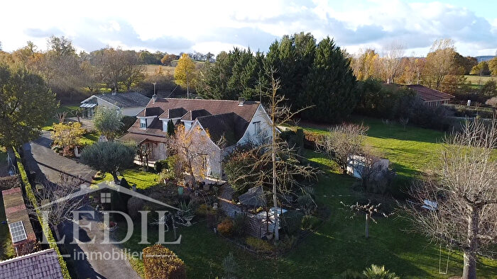 Maison à vendre - Beaumont-de-Lomagne - 5 pièces - 4 chambres