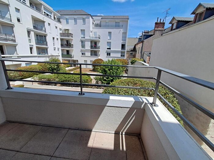 Appartement 3 pièces à louer à Orléans, Carmes