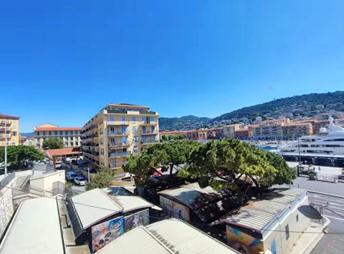 Appartement 2 pièces à louer à Nice, Le Port
