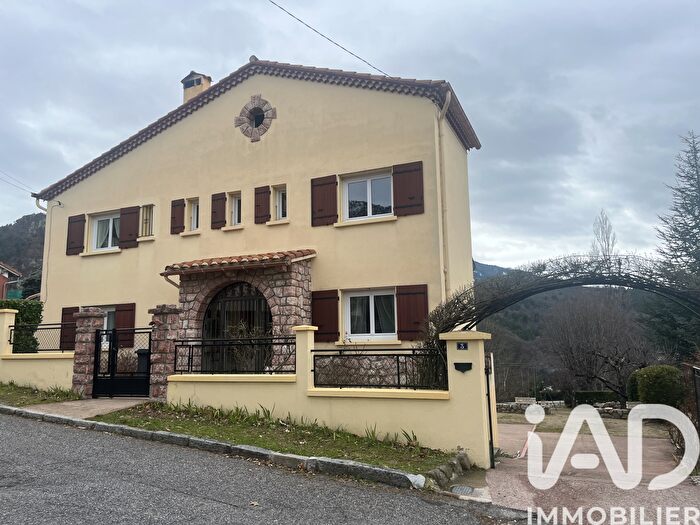 Maison à vendre - Vernet-les-Bains - 7 pièces - 5 chambres