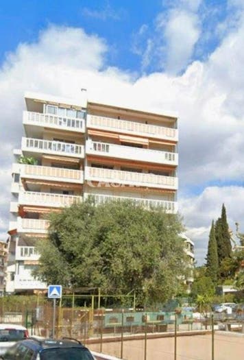 Cannes, Prado, République : Appartement 1 pièce à vendre