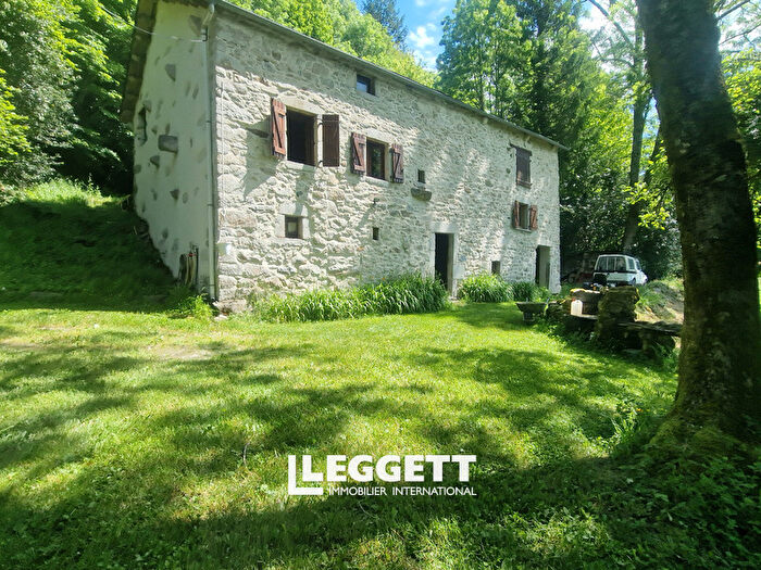 Maison à vendre - Brassac - 9 pièces - 7 chambres