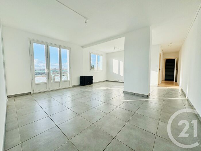 Appartement à louer - Limoges, Louyat - 3 pièces - 2 chambres