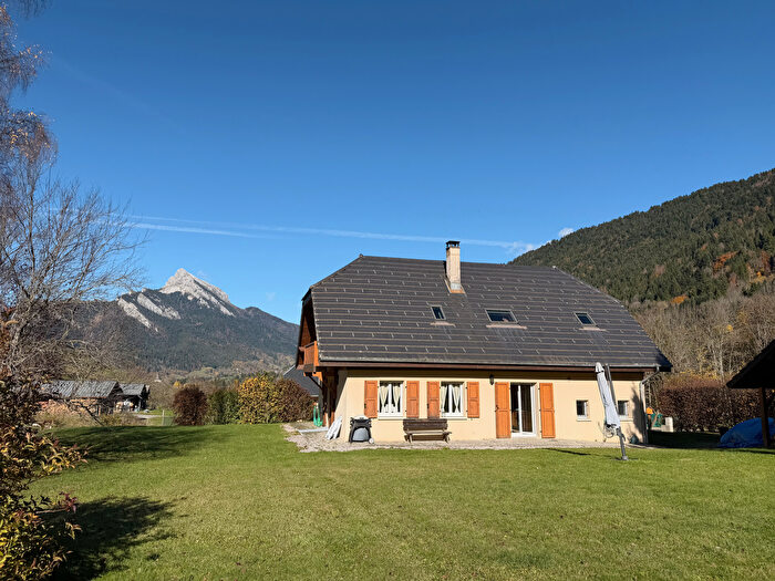 Maison à vendre - Saint-Pierre-de-Chartreuse - 5 pièces - 4 chambres