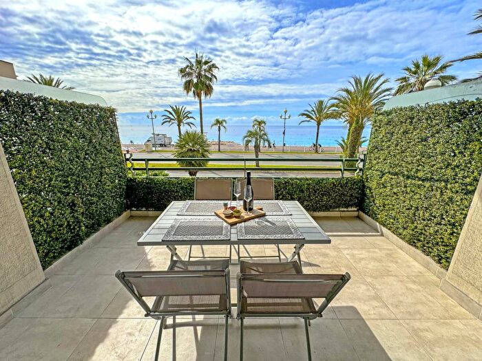 Nice, Promenade des Anglais, Rue de France : Appartement 4 pièces à vendre
