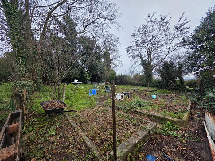 Appartement à vendre - Le Teil - 3 pièces - 2 chambres