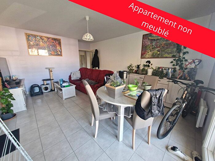 Appartement à louer - Saint-Georges-sur-Baulche - 2 pièces - 1 chambre