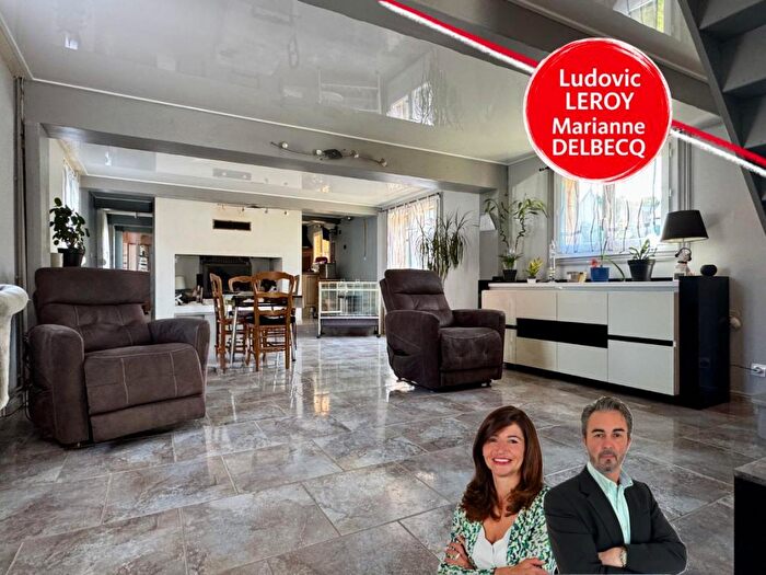 Maison à vendre - Rogy - 6 pièces - 5 chambres