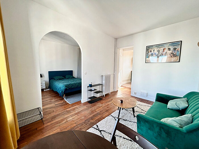 Appartement à louer - La Garenne-Colombes, Centre Nord, Gare, Mairie - 2 pièces - 1 chambre