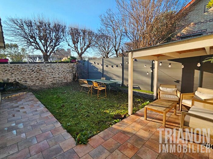 Clichy, République, Victor Hugo : Maison 5 pièces à vendre