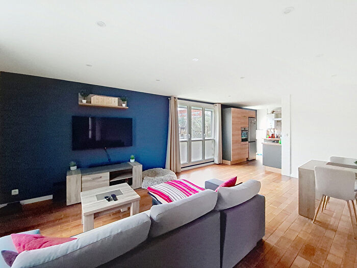 Appartement à vendre - Cachan, Centre-ville - 5 pièces - 3 chambres