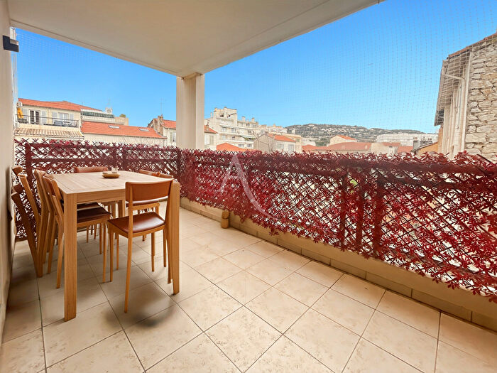 Appartement à vendre - Cannes, Prado, République - 2 pièces - 1 chambre