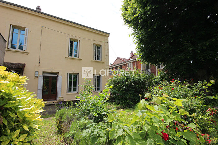 Maison à vendre - Saint-Just-Saint-Rambert, Saint-Rambert - 8 pièces - 6 chambres