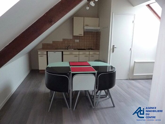 Appartement à louer - Centre Ville, Pontivy - 1 pièce - 1 chambre
