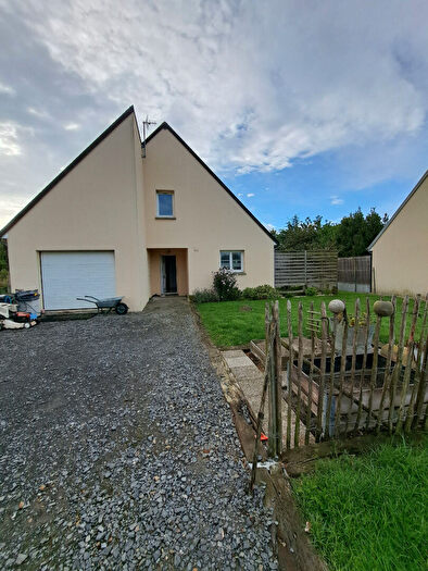 Maison à louer - Genêts - 5 pièces - 4 chambres