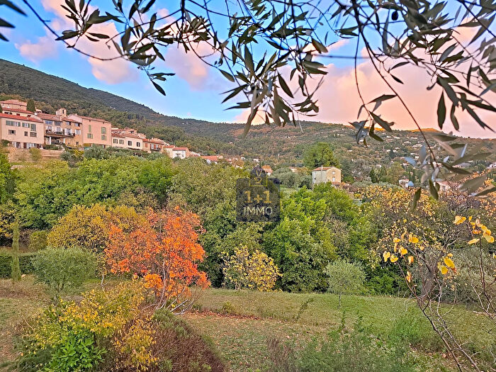 Maison à vendre - Seillans - 5 pièces - 3 chambres