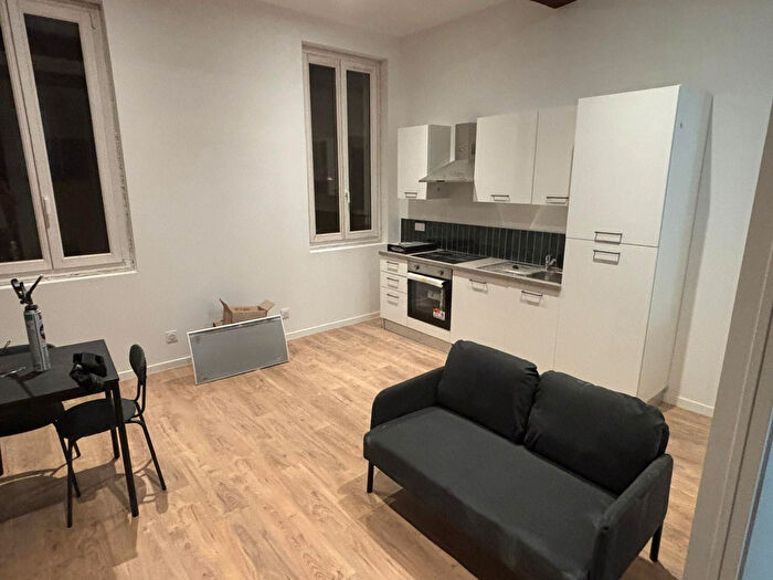 Appartement à louer - Le Luc - 2 pièces - 1 chambre