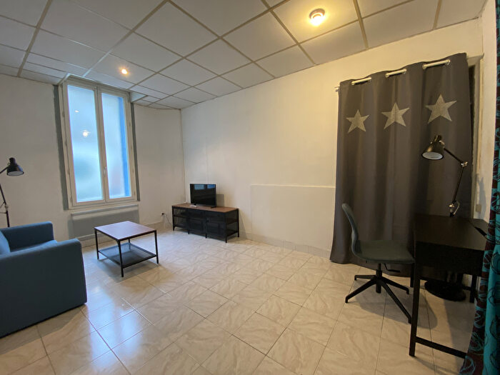Appartement à louer - Castelnaudary - 2 pièces - 1 chambre