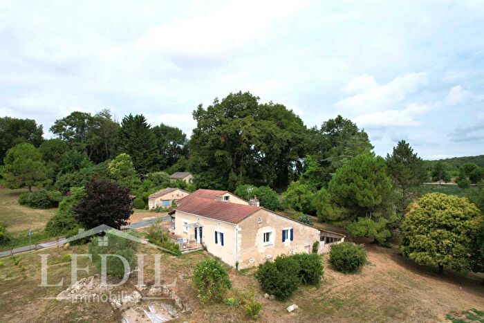 Saint-Julien-dEymet - Maison 4 pièces à vendre