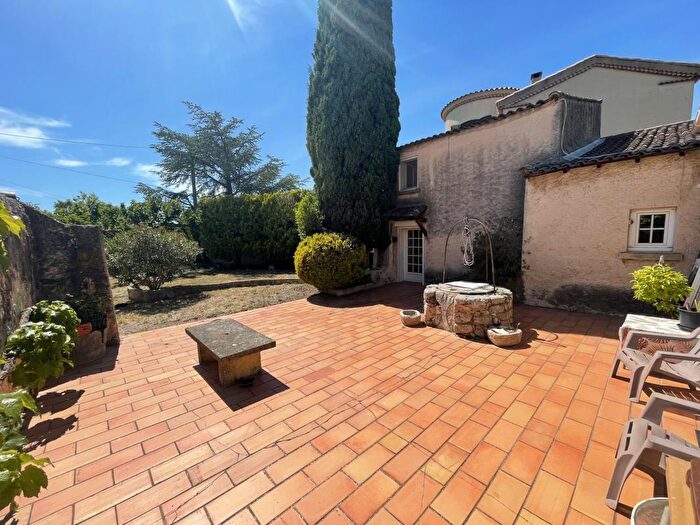 Maison 5 pièces à vendre - Saint-Mitre-les-Remparts