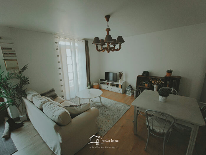 Cloué - Maison 3 pièces à louer
