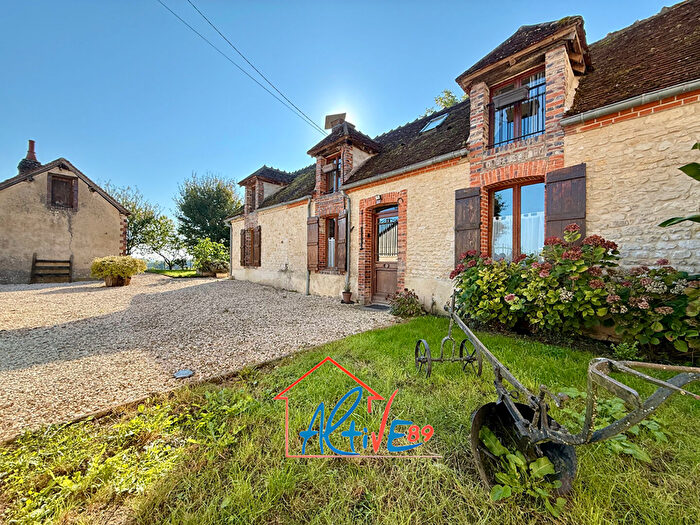 Maison à vendre - Saint-Aubin-Château-Neuf - 4 pièces - 2 chambres