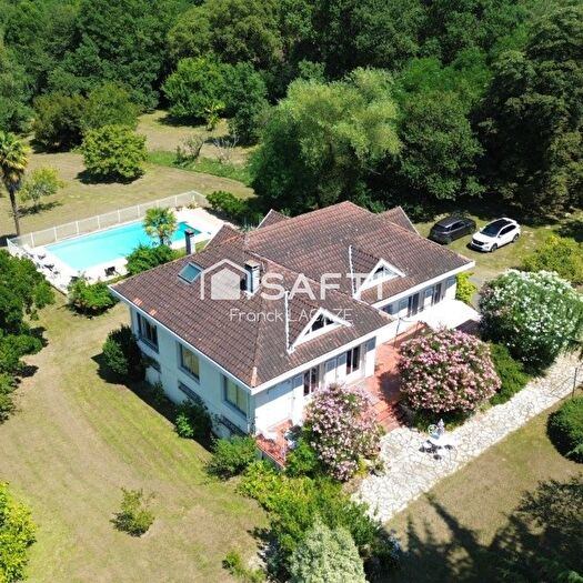 Maison 11 pièces à vendre à Nogaro