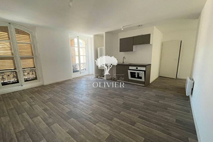 Appartement à louer - Apt - 3 pièces - 2 chambres