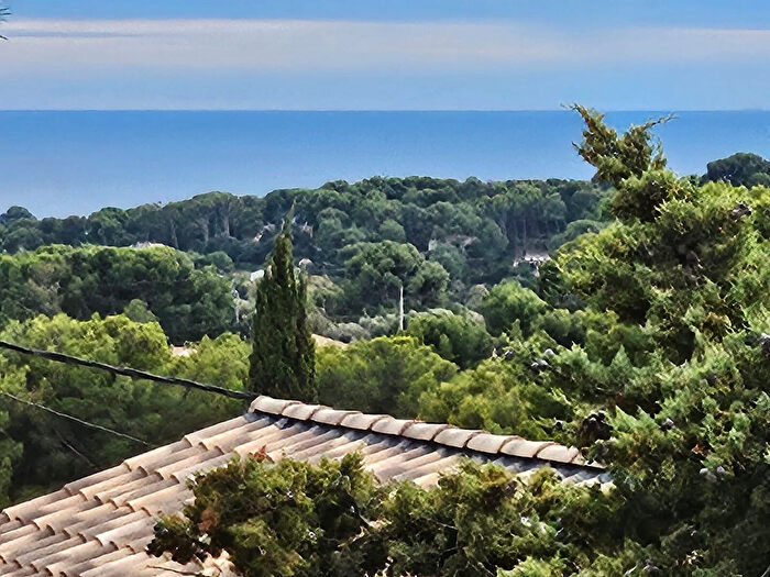 Maison à vendre - Ceyreste - 7 pièces - 4 chambres