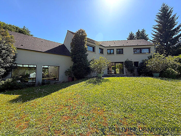 Maison 9 pièces à Montfort-l'Amaury, à vendre