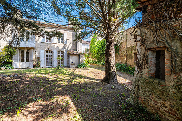Maison à vendre - Aire-sur-lAdour - 6 pièces - 4 chambres