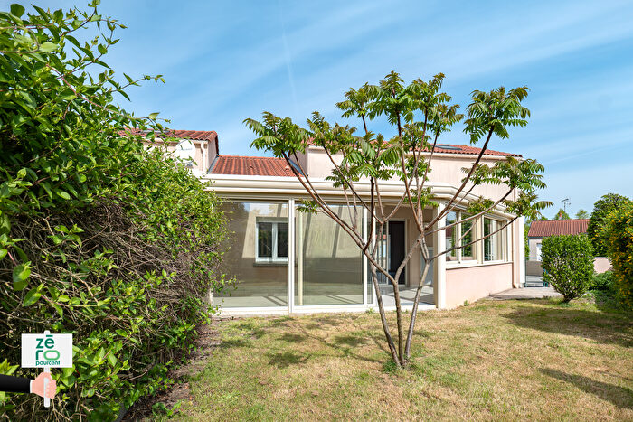Maison 4 pièces à vendre à Boufféré