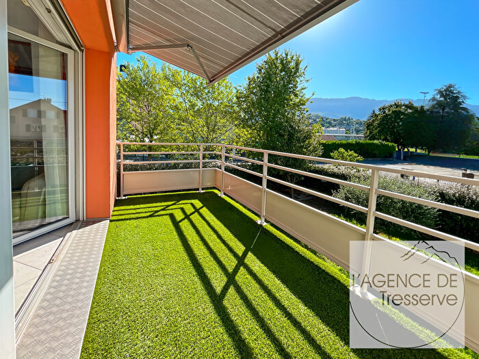 Aix-les-Bains, Lafin, Saint-Simond : Appartement 4 pièces à vendre