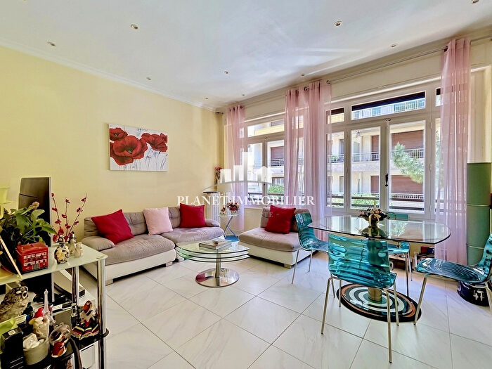 Appartement 3 pièces à vendre à Antibes, Juan-les-Pins, Le Cap
