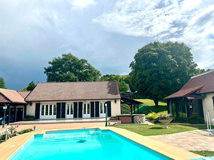 Maison à vendre - Saint-Firmin-des-Prés - 7 pièces - 4 chambres