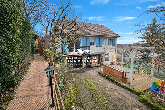 Maison à vendre - Saint-Pierre-du-Perray - 5 pièces - 3 chambres