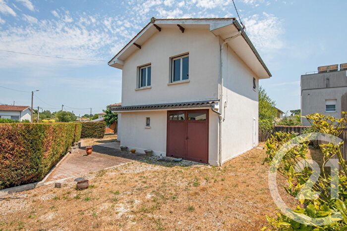 Maison 4 pièces à vendre à Saint-Médard-en-Jalles, Centre-ville