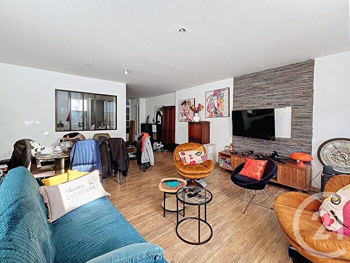 Appartement à vendre - Guingamp - 5 pièces - 3 chambres